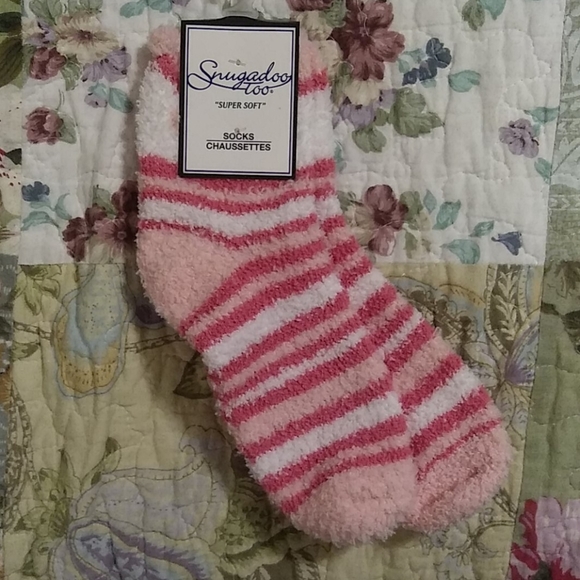 snugadoo too | Other | Comfy Socks | Poshmark